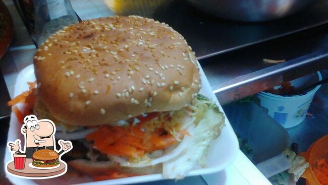 Menu at Hamburguesas Megatron restaurant, Morelia