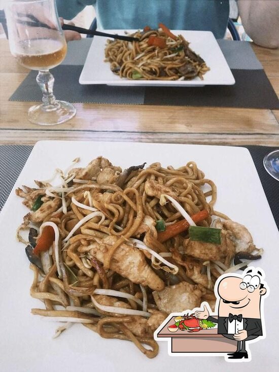 Menu at Happy Noodles Telheiras restaurant, Lisbon