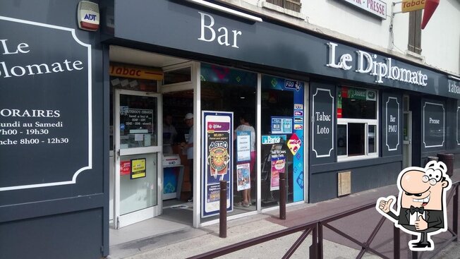 Menu au Le Diplomate pub et bar, Éragny