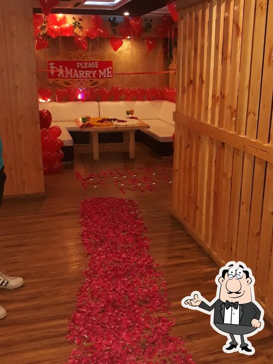 The Half moon Club And Lounge, Indore - Restaurant menu, prices and reviews