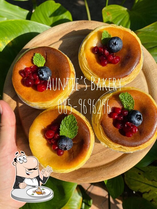Menu at Auntie’s Bakery, Bang Pla Soi