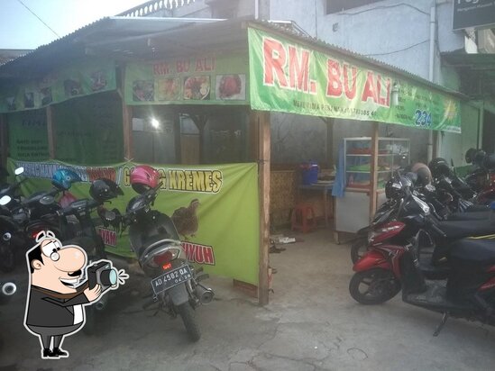 Menu at Warung lesehan Bu Ali restaurant, Sawahan