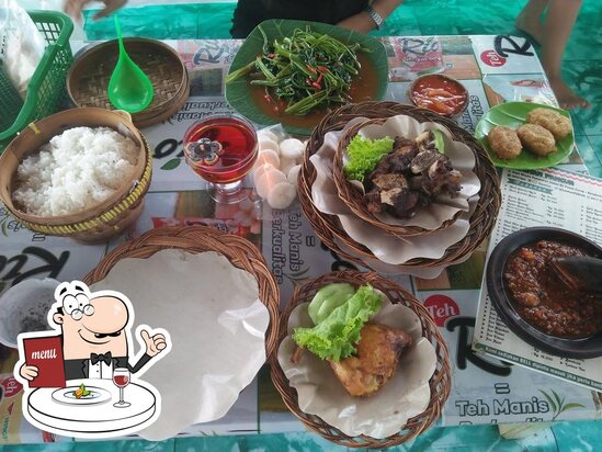 Lesehan Pancur restaurant, Talang Rimbo Lama - Restaurant reviews