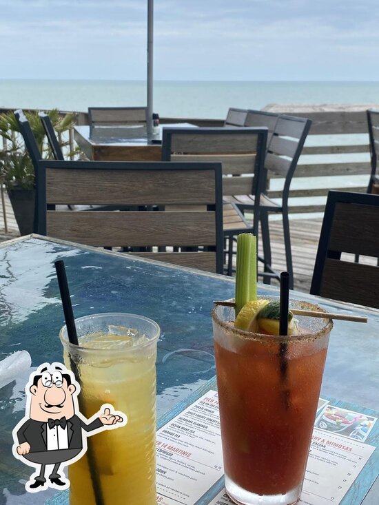 Pier 14 Seafood Restaurant, Gift Shop, and Fishing Pier, Myrtle Beach ...