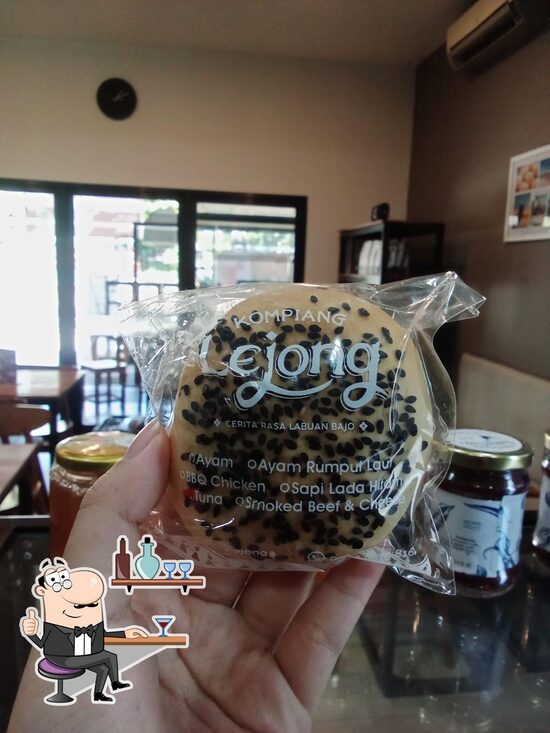 Kompiang Lejong - Oleh-Oleh Khas Labuan Bajo - Restaurant menu, prices ...