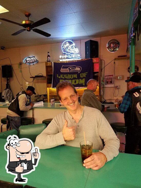 Water Hole Pub, Sumner - Restaurant menu, prices and reviews