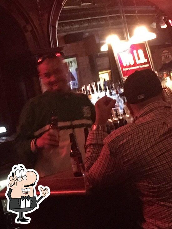 Dillinger's Pub in Traverse City - Restaurant menu and reviews
