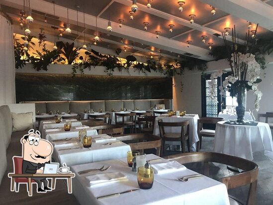 Mr. Lyons Steakhouse, Palm Springs - Restaurant menu, prices and reviews
