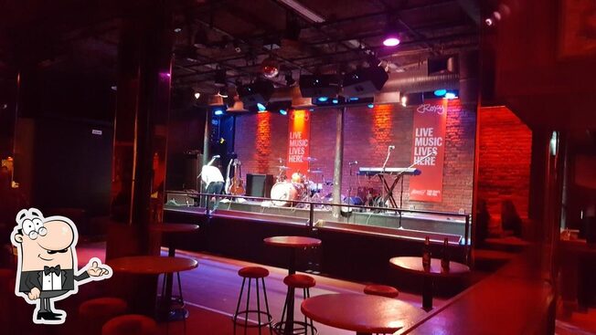 The Roxy Cabaret, Vancouver - Restaurant menu, prices and reviews