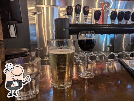 Microbrasserie Pit Caribou - Pub Montréal, Montréal, Mont-Royal ...