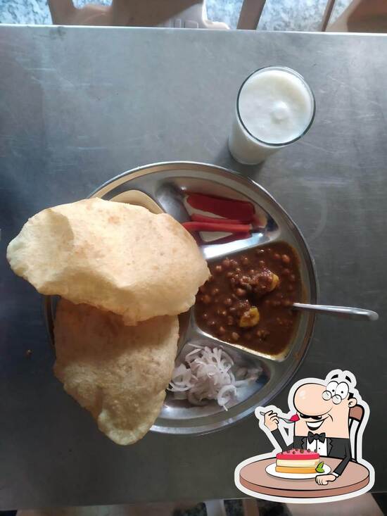 Delhi Sadar Bazaar ki Mashoor Chole Bhature, Mandi Gobindgarh ...
