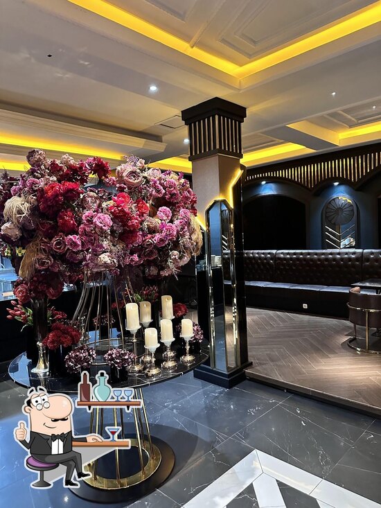 Le Chateau, Medan - Restaurant menu, prices and reviews