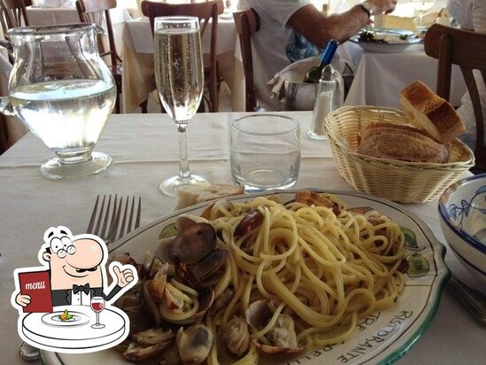 Le Tre Sorelle dal 1953 pub et bar, Positano, Via del Brigantino - Menu ...