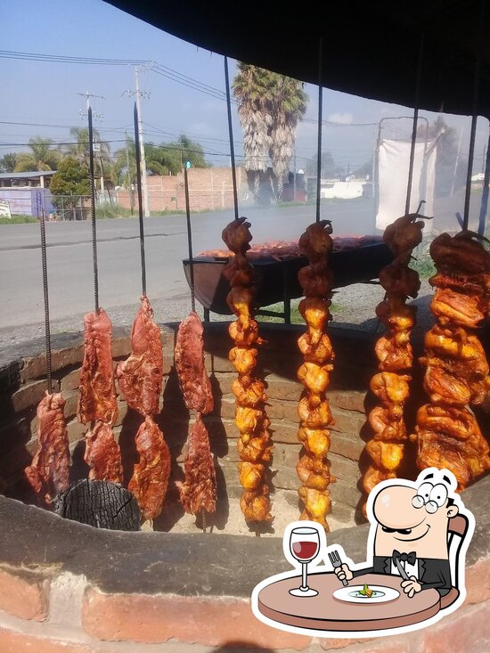 Menu at Pollos El Güero. restaurant, San Isidro Mazatepec