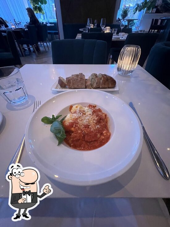 Carisma, Toronto, King - Restaurant menu, prices and reviews