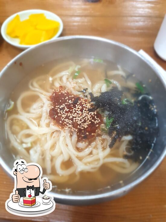 Menu at 성일손칼국수 restaurant, Busan