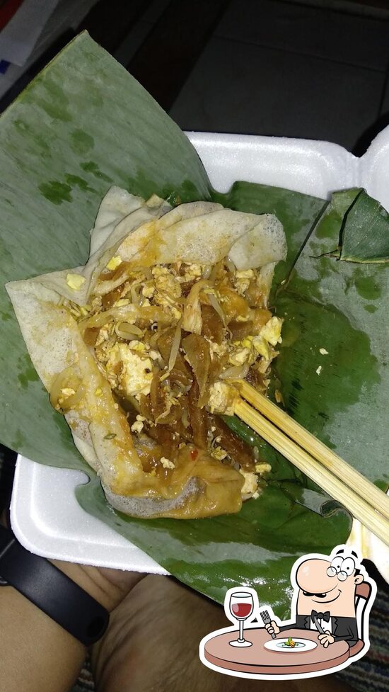 Menu at Lumpia Basah Mang Ucun Alun Alun Tasikmalaya restaurant ...