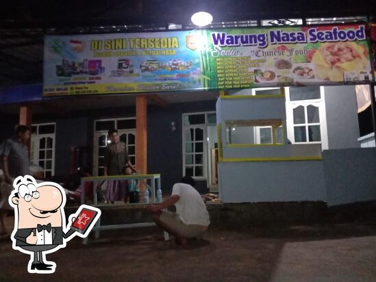 Warung nasa seafood restaurant, Magetan