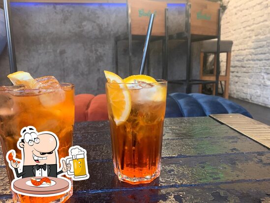 Magazyn - Cocktail Bar Mariacka, Katowice - Restaurant reviews