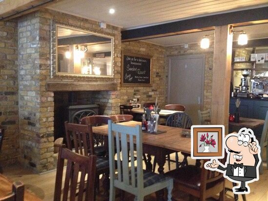 Menu at Tide End Cottage pub & bar, Teddington