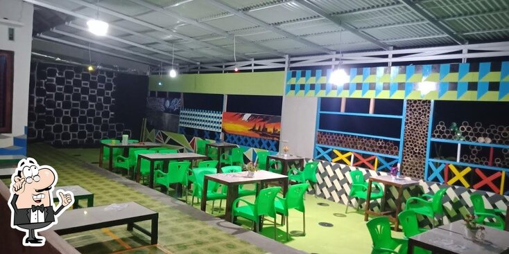 Red Planet Cafe and Resto, Medan Jaya, XFMV+W3R - Restaurant reviews