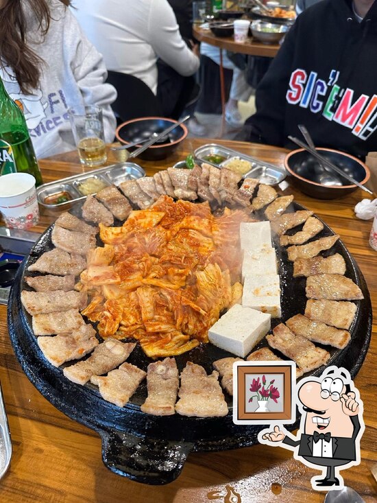 Musoe Kimchi Samgyeop - Hannam Branch, Seoul - Restaurant menu, prices ...