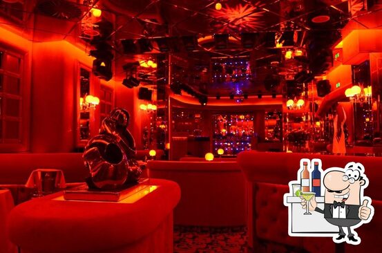 Shilling's Night Club, Milan - Restaurant reviews
