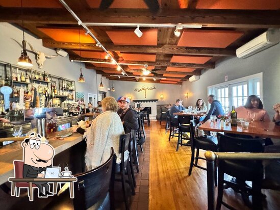 Salt & Stone, Kenwood - Restaurant menu, prices and reviews