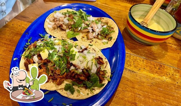 Menu at Taqueria Los Molcas restaurant, Brisas de Zicatela