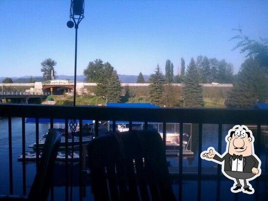 Spuds Waterfront Grill in Sandpoint - Restaurant menu and reviews