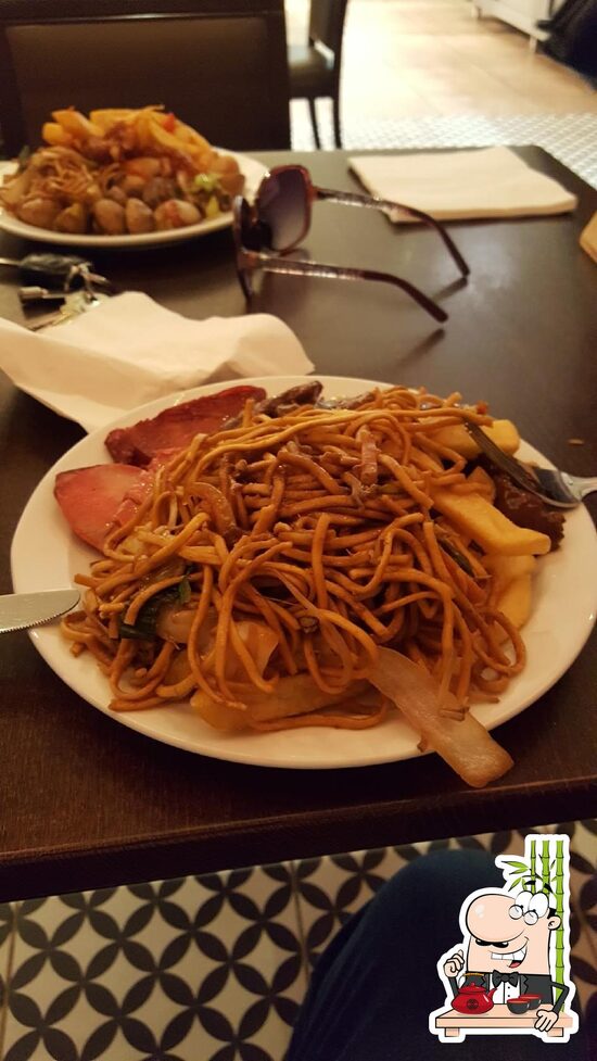 My Shanghai Bar & Oriental Buffet, The Cannon Inn, Coast Rd in North ...