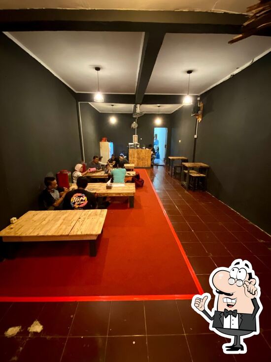 Broker cafe 93, Binong - Restaurant reviews