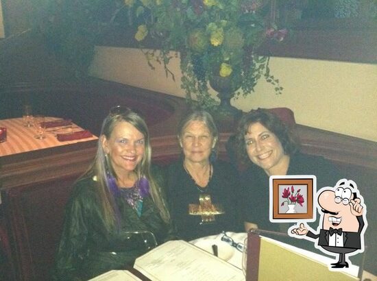 Roxy, 345 N Virginia St in Reno - Restaurant menu and reviews