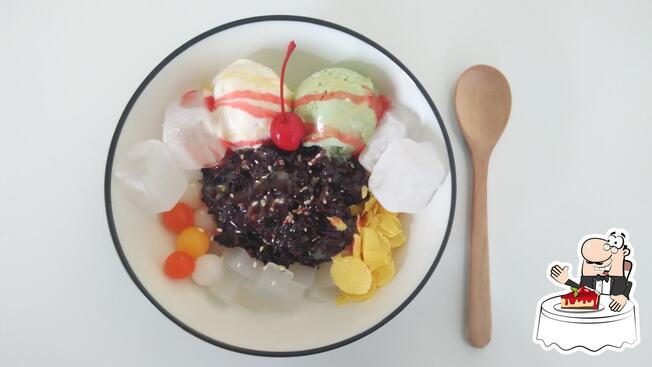 Menu at hanis house desserts, Pontianak