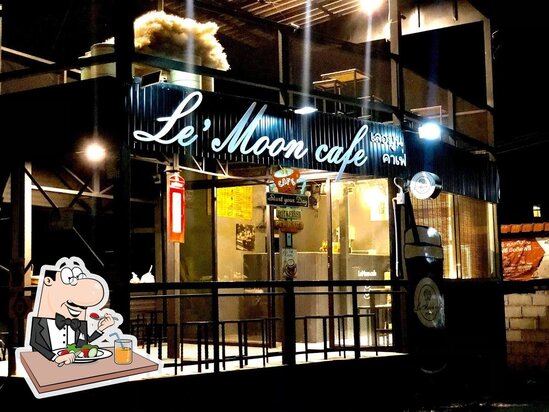 Menu at Le’ Moon cafe, Dong Chen