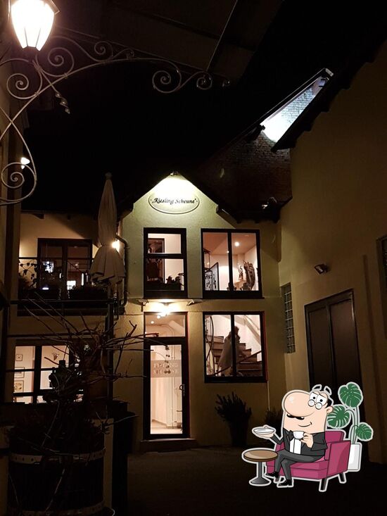 Weingut Ries Vinothek/ Weinverkauf pub & Bar, Eltville am Rhein ...