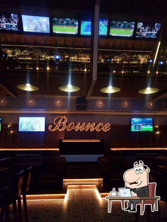 Bounce Sporting Club, Chicago - Restaurant menu, prices and reviews