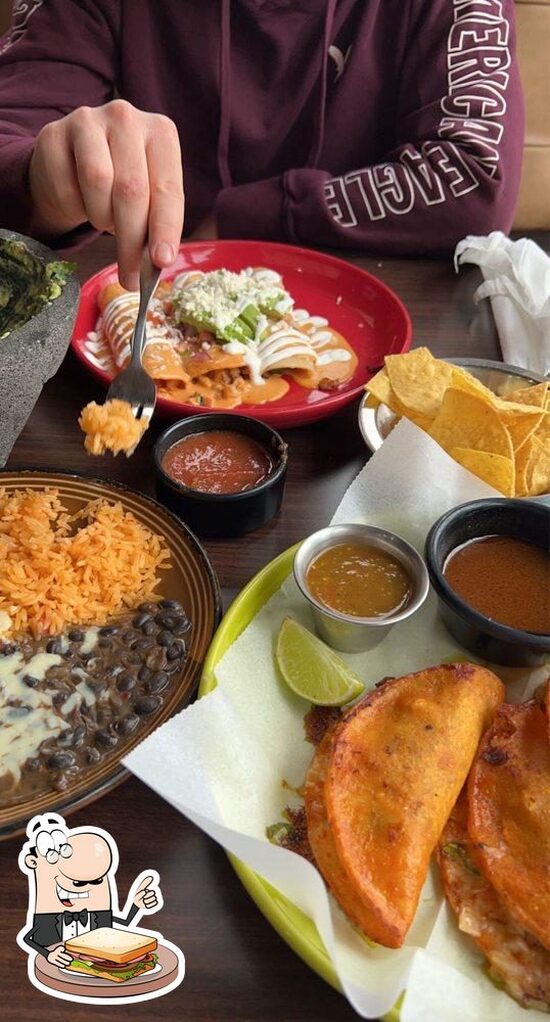 Plaza Azteca Mexican Restaurant · White Oak in White Oak - Restaurant ...