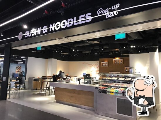 Menu at Sushi & Noodles Pop-up Bar, Schiphol