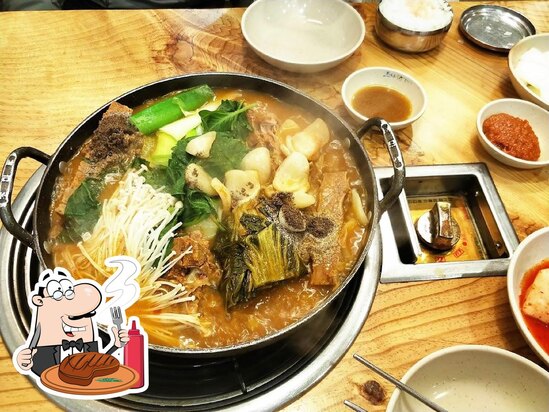Jomaru Gamja-tang(pork back-bone stew) restaurant, Seoul - Restaurant ...