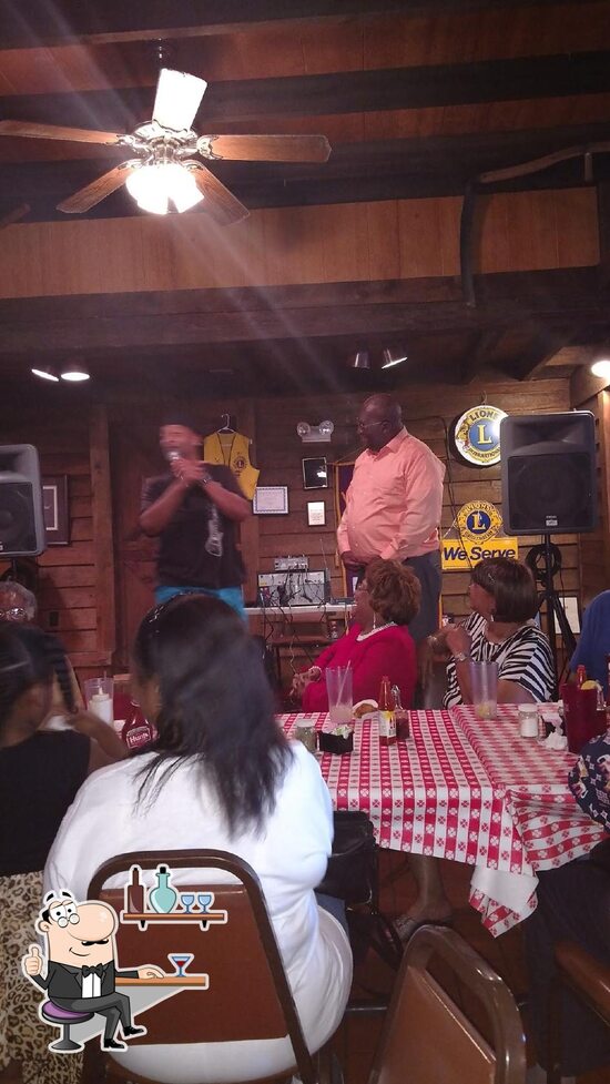 Ron's Barn Barbecue & Seafood, Coats - Restaurant menu, prices and reviews