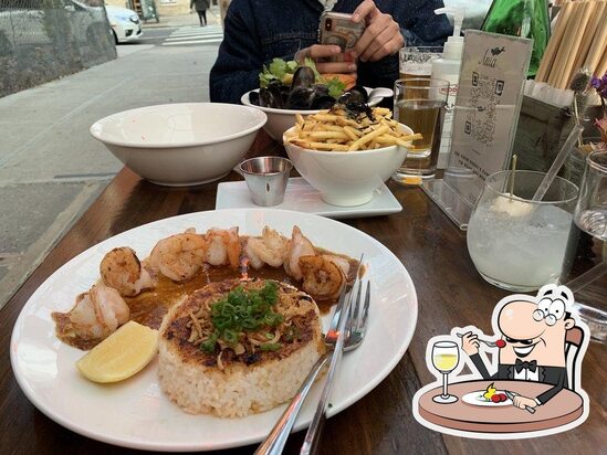 Ama Raw Bar East Village in New York City - Restaurant menu and reviews