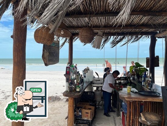 Menu at La Puerta Azul Beach Bar, Holbox