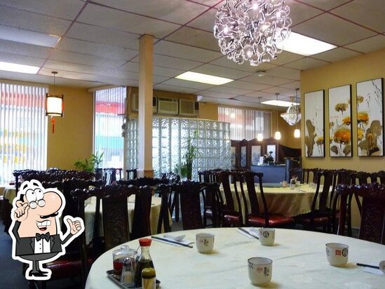 Lucky Star Chinese Restaurant in Burnaby - Restaurant menu and reviews