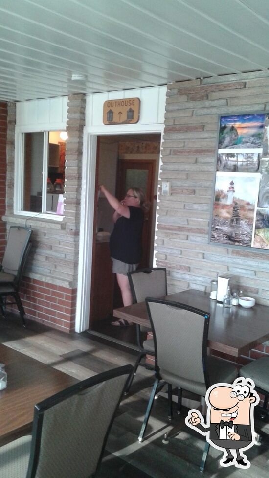 Menu at Shenstone Motor Inn & Restaurant - Burger & More, Wiarton