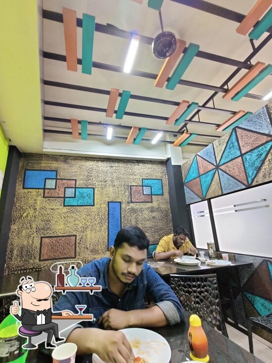 Raydan Kuzhimanthi Valanchery, Valanchery - Restaurant reviews