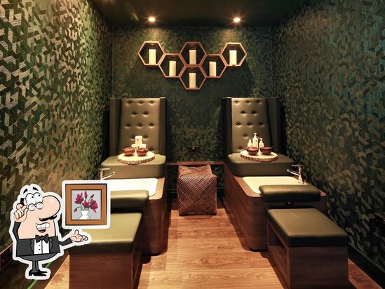 Lincombe Hall Hotel & Spa, Torquay - Restaurant menu, prices and reviews