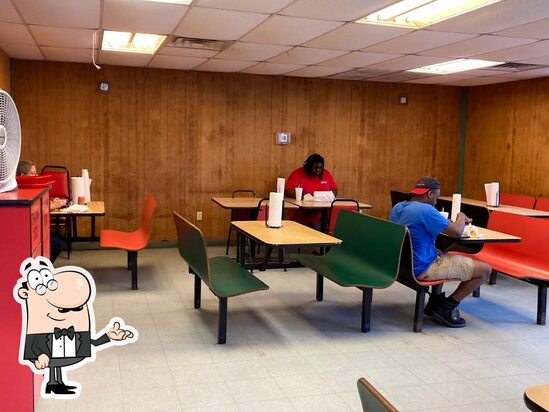 Little Howie's Burgers & Chick in Barnwell - Restaurant reviews