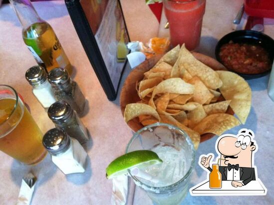 Menu at Tres Locos pub & bar, Muskego