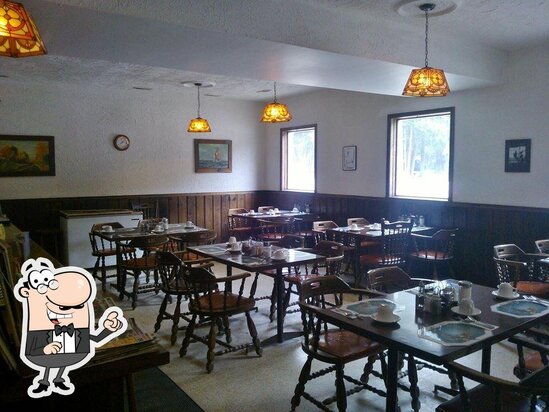 Inverhuron Cottage grocer & Restaurant in Tiverton - Restaurant reviews